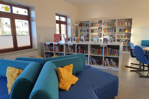 Bücherei - Grundschule Hennstedt (Dithmarschen)